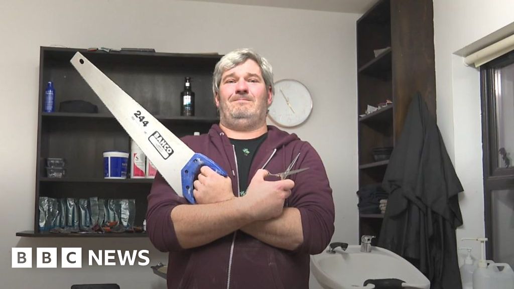 The brick-laying hairdresser laying fashion foundations - BBC News