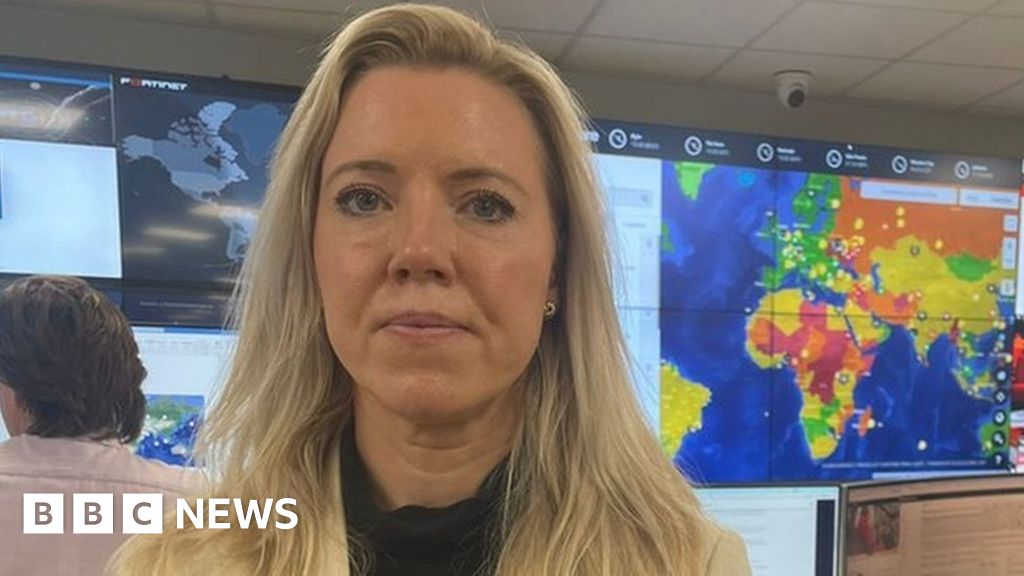 Solace Global: The Poole firm that saves lives in danger zones - BBC News