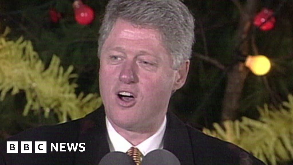 20 years on from Clintons' Belfast visit - BBC News