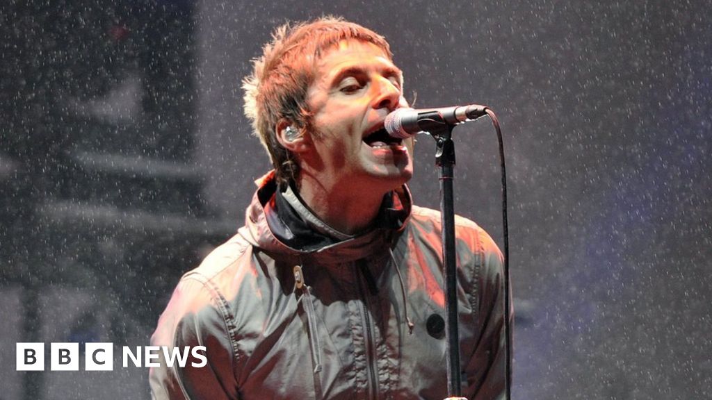 Music News round-up: Liam opens up - BBC News