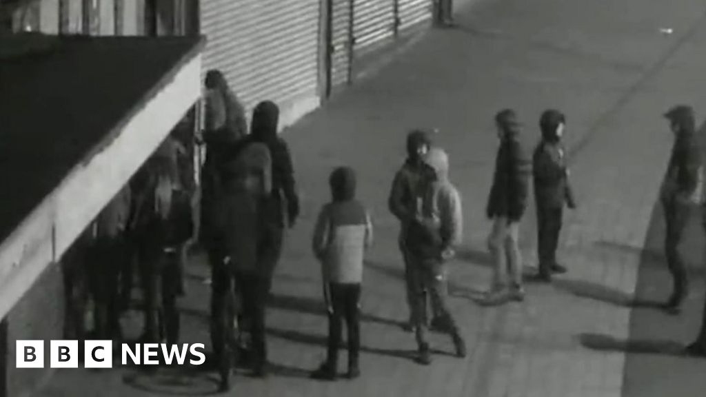 Teenagers attack police in Durham town centre disorder - BBC News