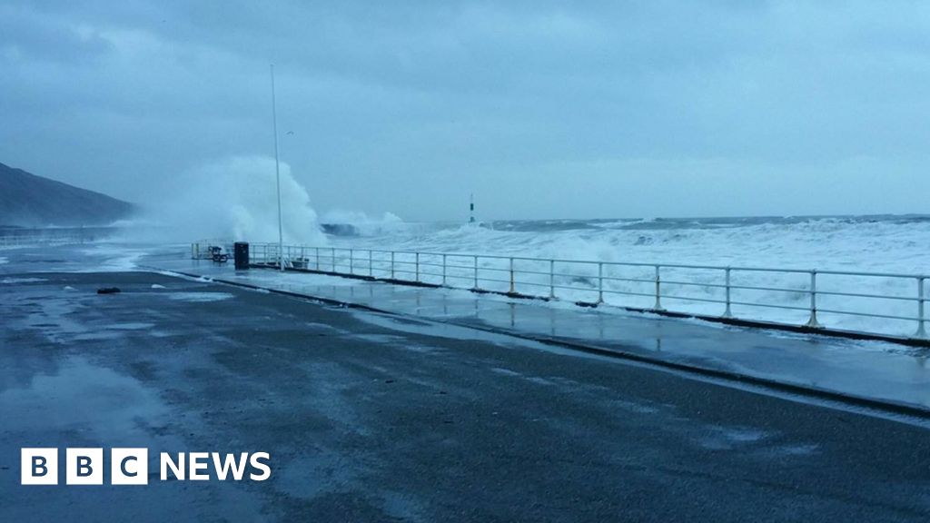 Storm Eleanor batters Wales with flood warnings issued - BBC News