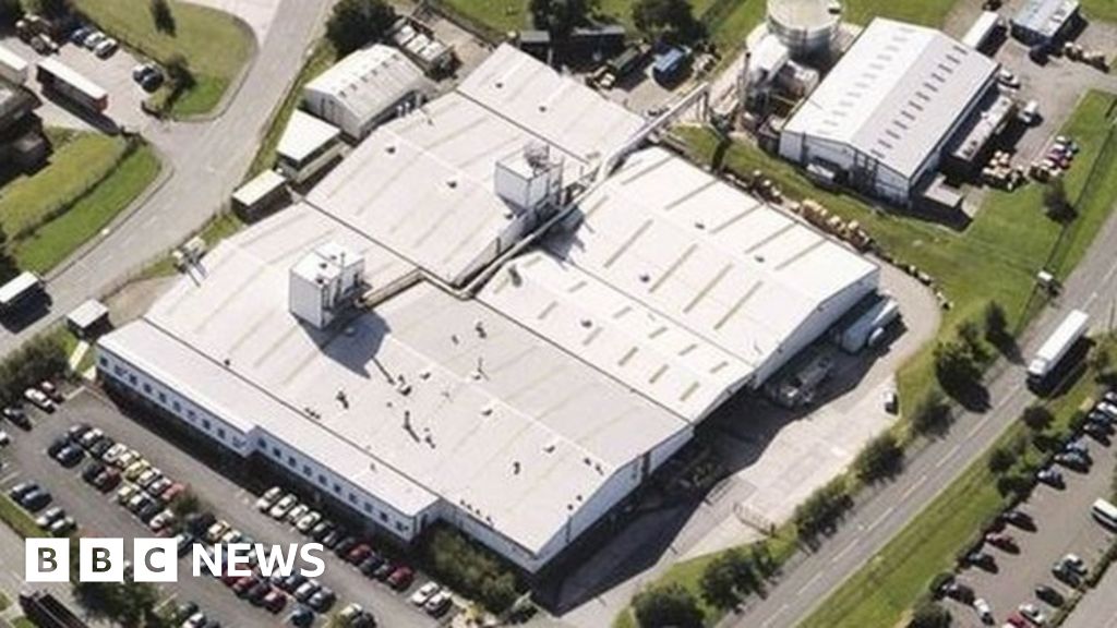 £65m investment for Wrexham aerospace firm creates 50 jobs - BBC News