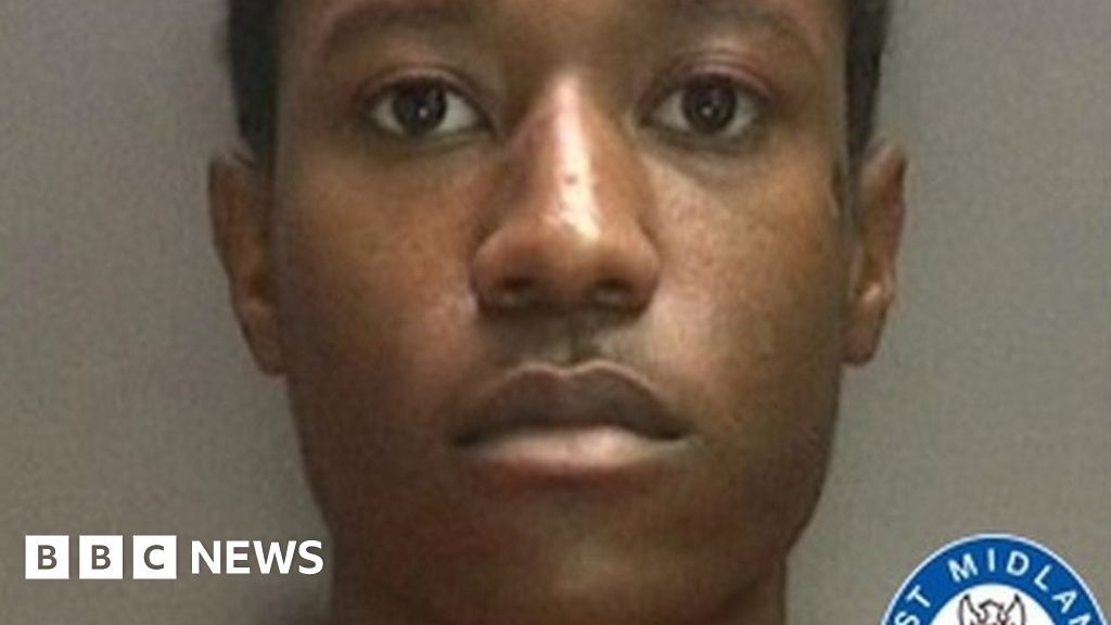 Man sought over Wolverhampton 'machete' death