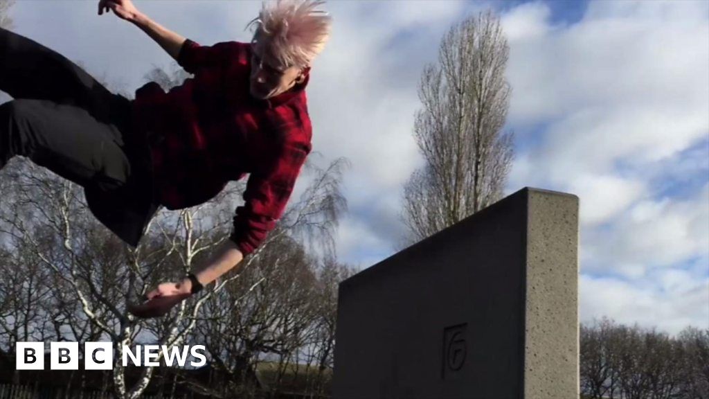 Parkour team celebrates dedicated course in Nottingham - BBC News