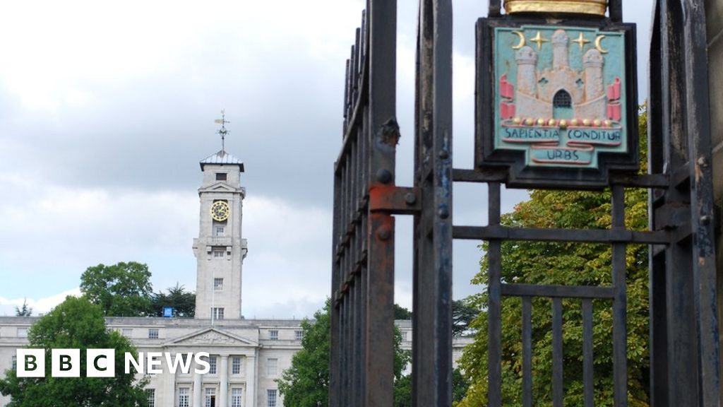Firm that 'built Nottingham' celebrates 150 years - BBC News