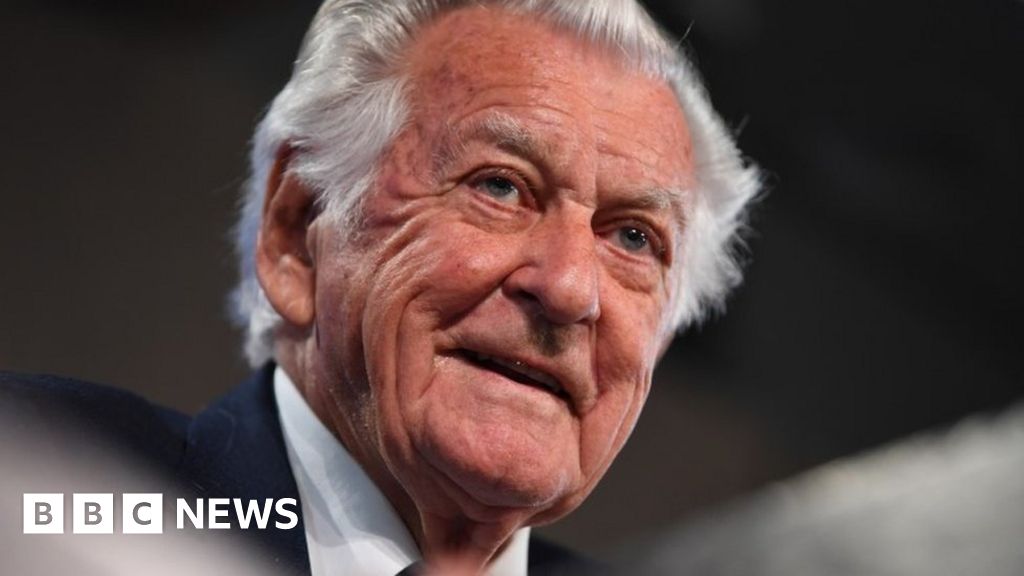 Bob Hawke: Thousands honour 'deeply loved' Australian ex-PM - BBC News