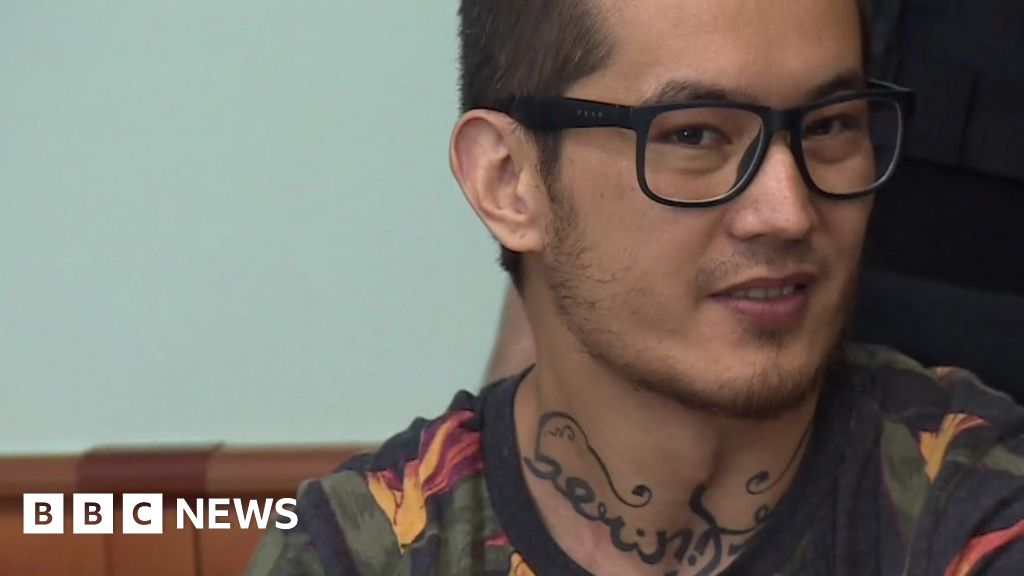 Ali Feruz: Deportation reprieve for Uzbek journalist in Moscow - BBC News