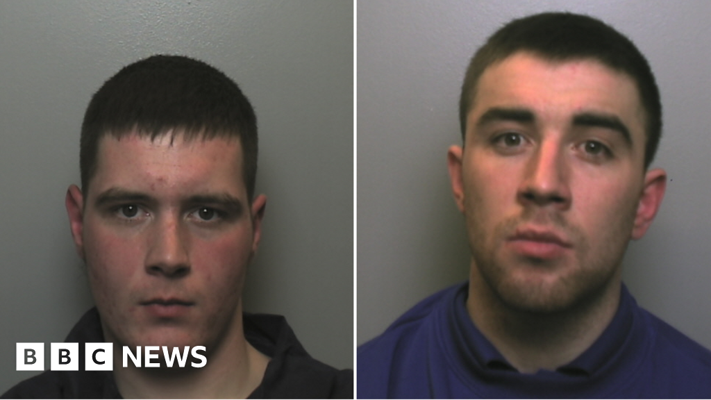 Two plead guilty to Leonard Holmes manslaughter - BBC News