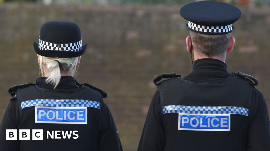 New police database unit for Inverness and Glasgow - BBC News