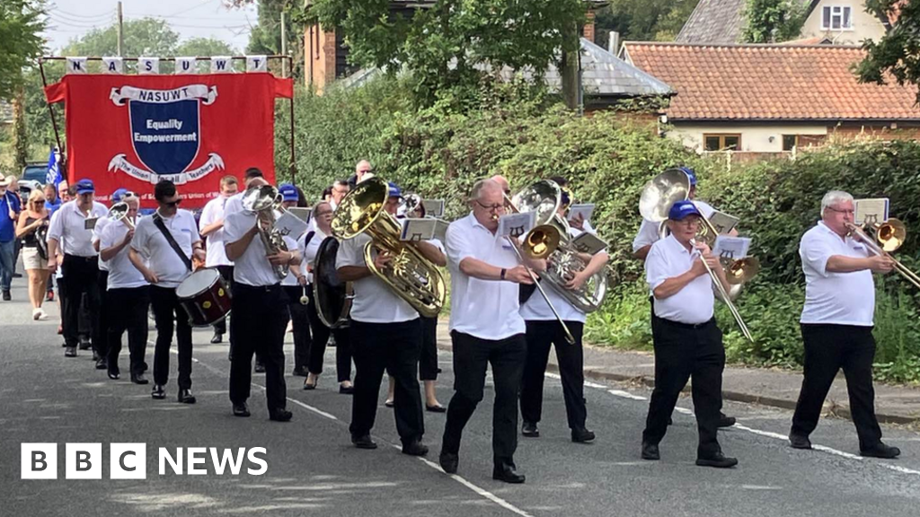 Burston strike school rally: Unions pledge to continue industrial ...
