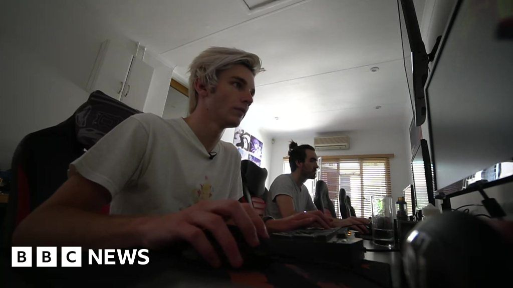 Gamer predicts that eSports is going to be 'bigger than soccer'