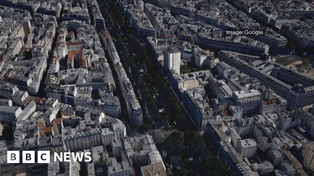 Paris attacks: Fly-through video shows locations - BBC News