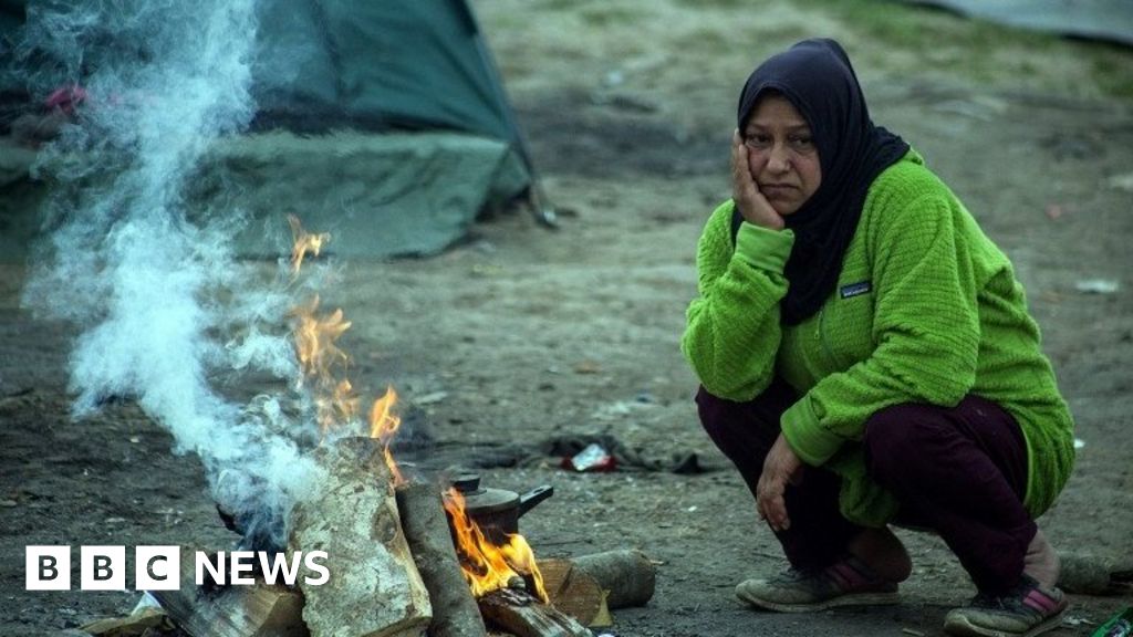 Oxfam urges rich nations to take in more Syria refugees - BBC News