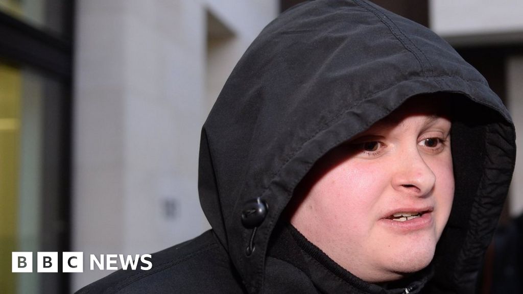 John Nimmo accused of sending mosque bomb-threat emails - BBC News