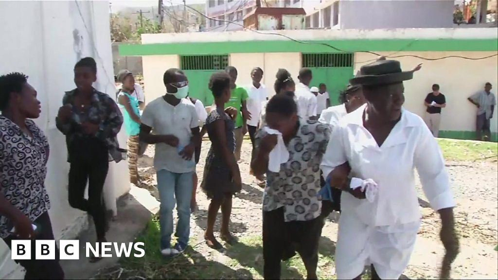 Haiti mourns dead - BBC News