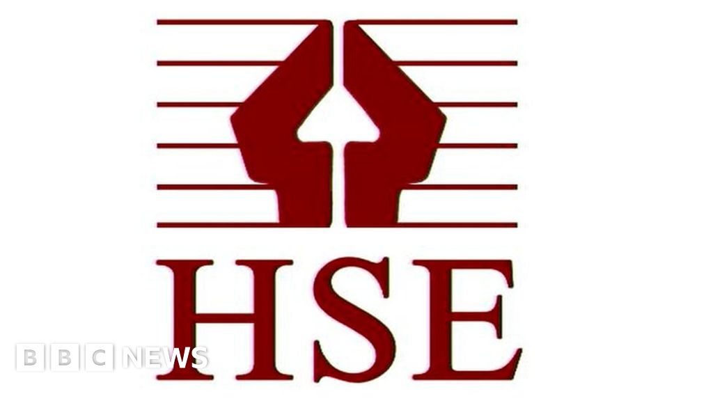 Ian Chalmers killed in combine harvester accident in New Deer - BBC News