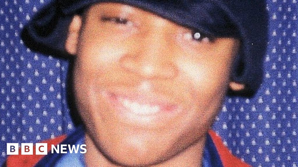 Man jailed for life over Marcus Hall brawl death - BBC News