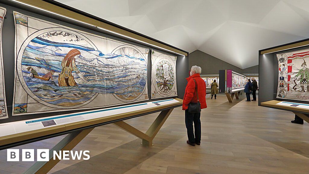 Great Tapestry attracts less than half of expected visitors - BBC News