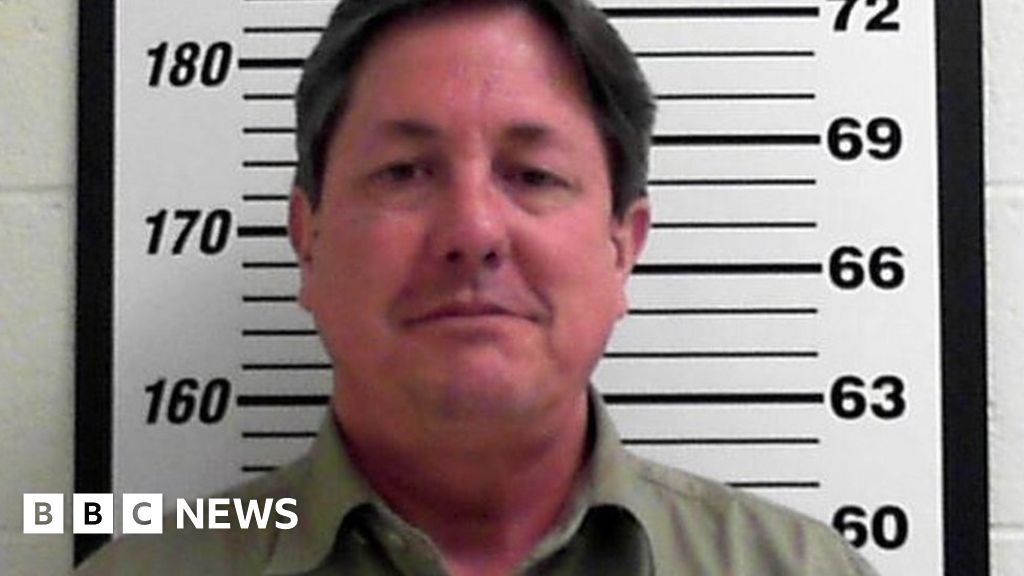 Mormon polygamy sect leaders arrested over fraud allegations - BBC News