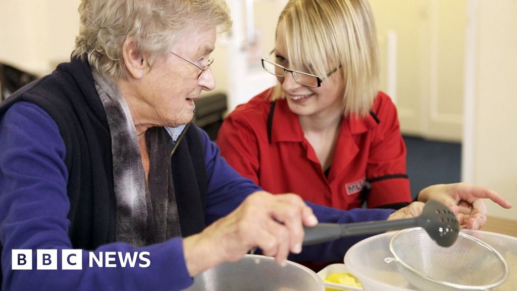 Home care provider Mears 'to create 120 jobs' - BBC News