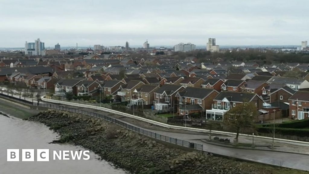 Hull flood defences leave city 'better protected'