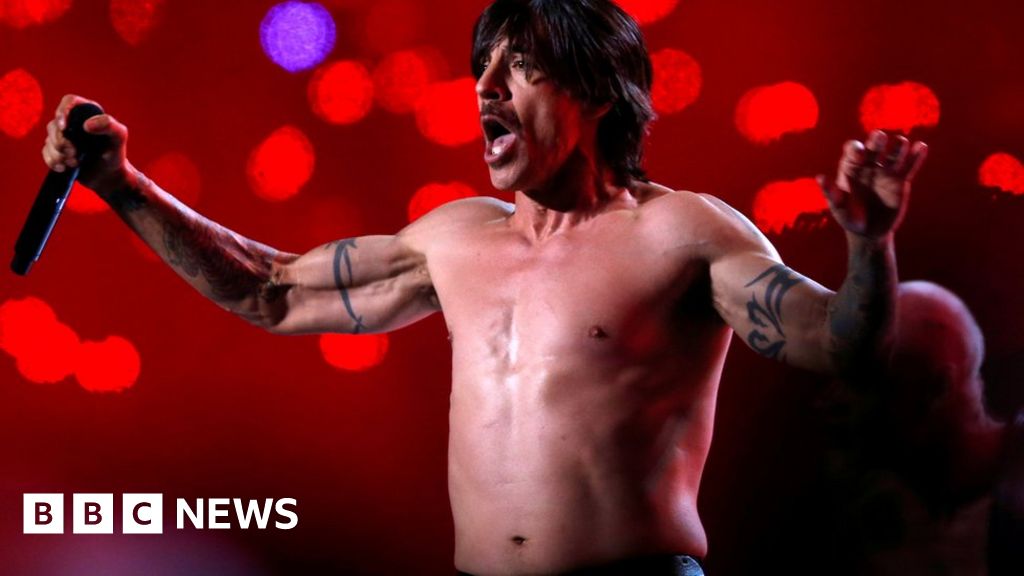 Music News LIVE: Jake Bugg, Anthony Kiedis, Adele - BBC News