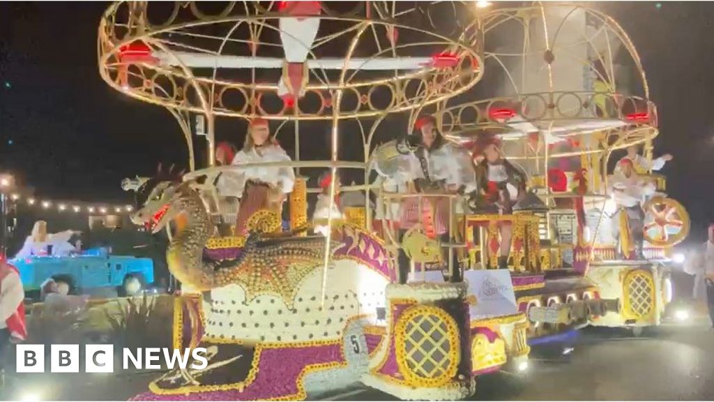 Battle of Flowers was a huge success says event director - BBC News