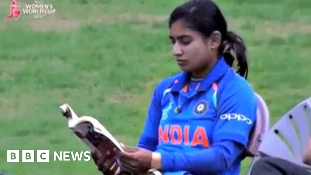 India cricket captain Mithali Raj calmly reads book before batting ...
