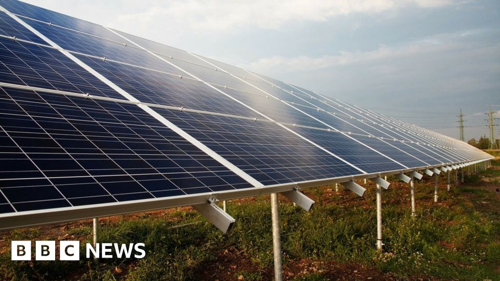 Hartlepool solar farm 'to power thousands of homes' approved - BBC News
