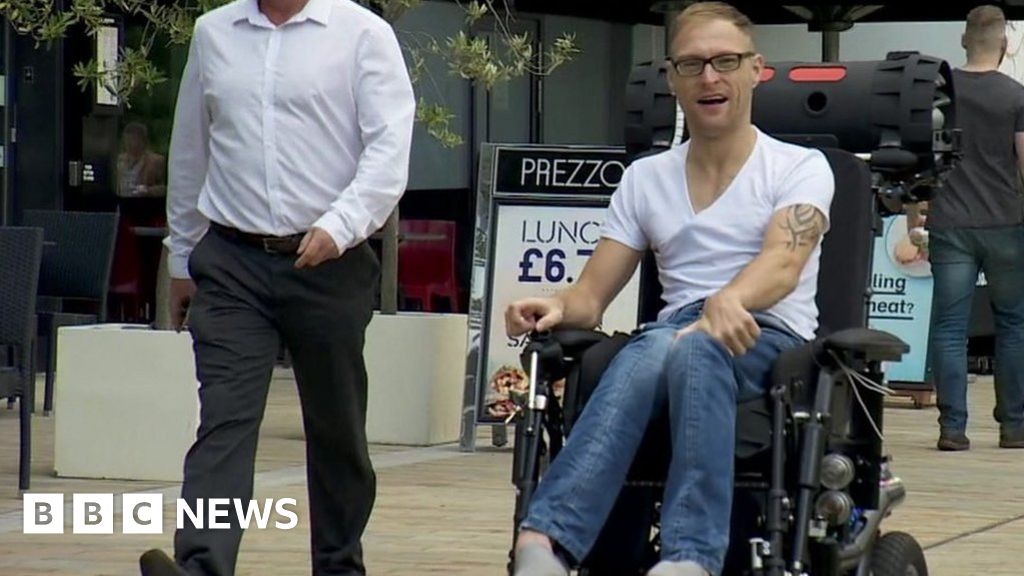 The man who made his wheelchair into a disco - BBC News