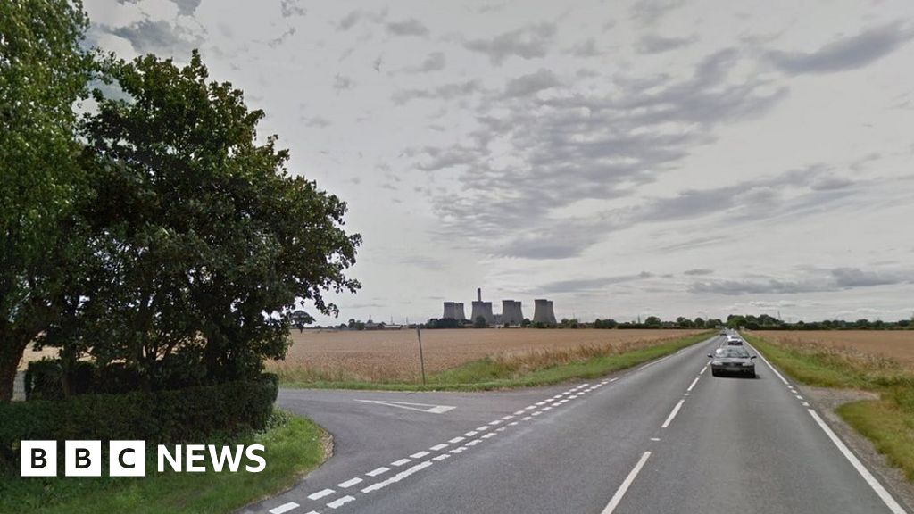 Selby A19 crash: Rotherham man arrested after fatal crash - BBC News