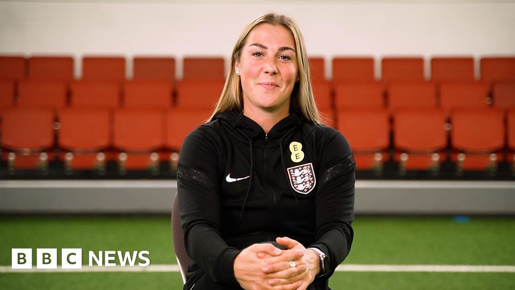 England Euro 2022: Girl gets video message from her Lioness heroes ...