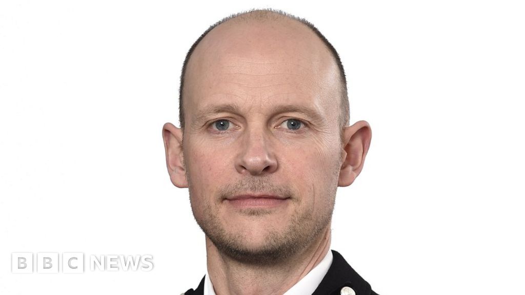 Thames Valley Police: Jason Hogg proposed as new chief constable - BBC News