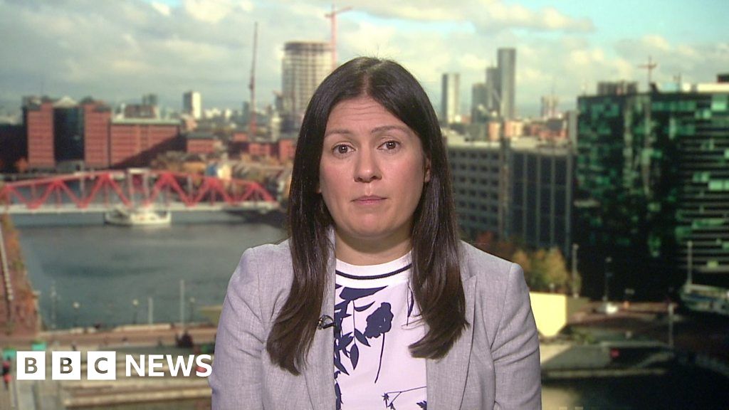 Lisa Nandy: 'I won't be booking a foreign holiday' - BBC News