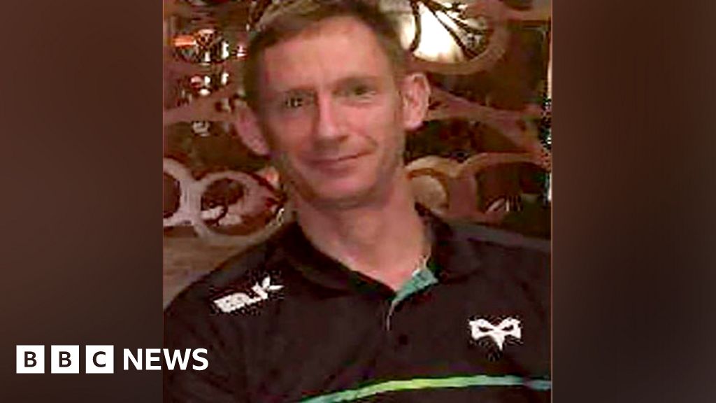 Manorbier: Body found following Tenby search for missing man - BBC News