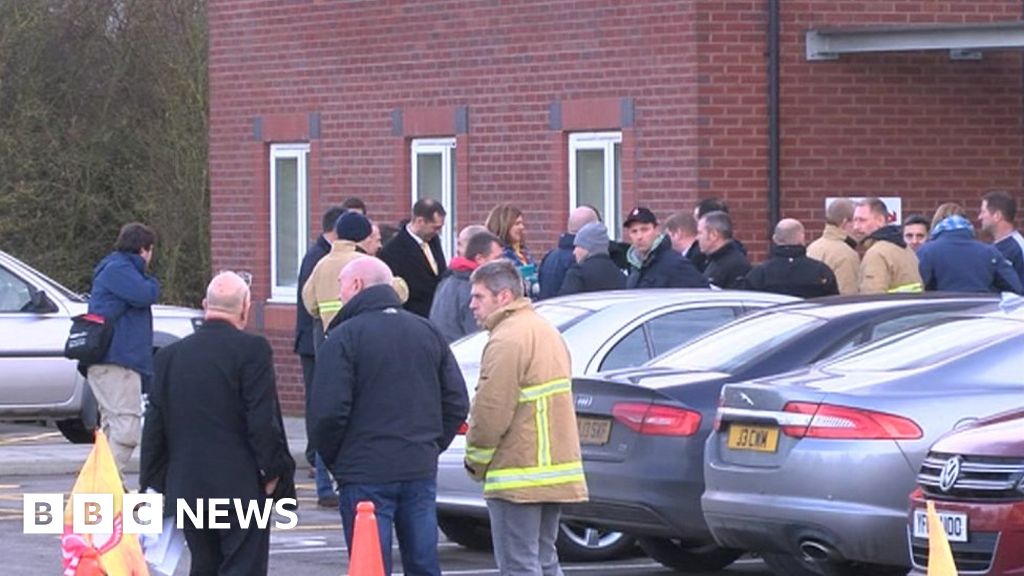 North Yorkshire Fire & Rescue Service approves crew changes - BBC News