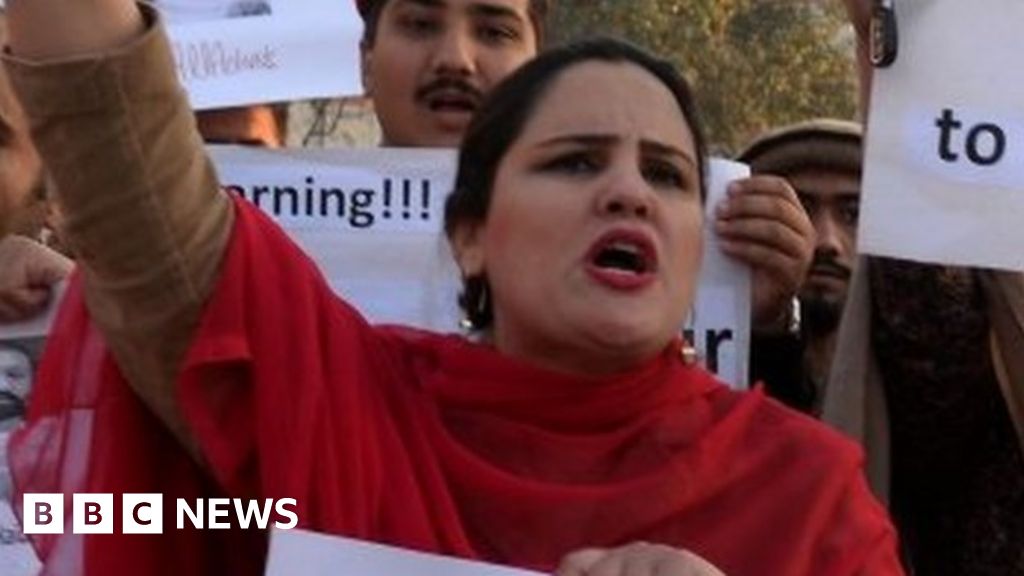 Pakistan's online war and #ThankYouTrump - BBC News