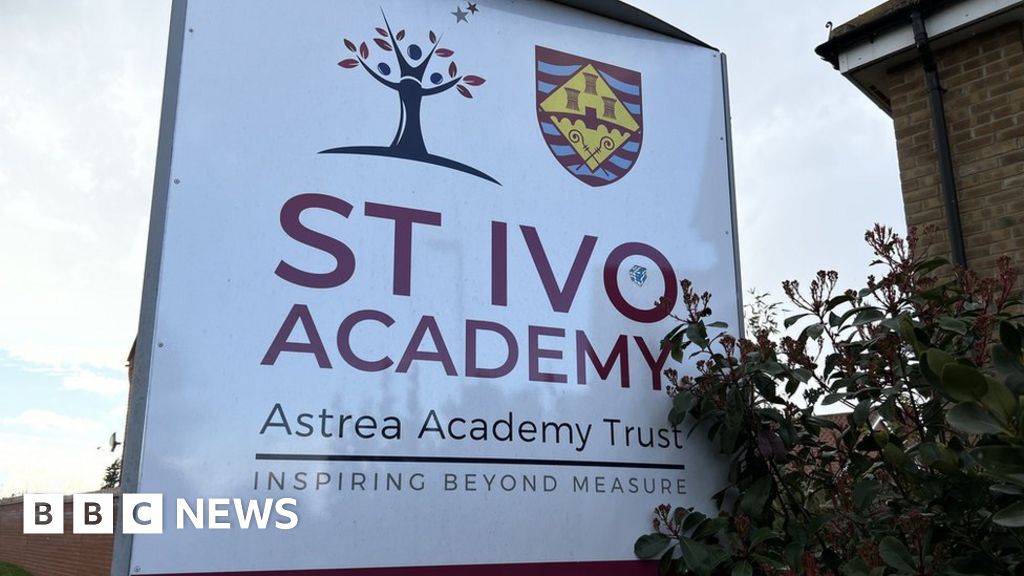 St Ivo Academy parents fear for teens on period toilet access - BBC News