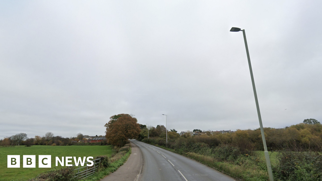 Man airlifted to hospital after Axminster crash - BBC News
