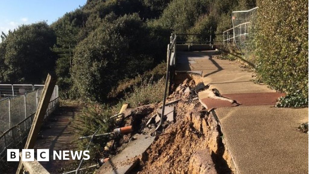 Highcliffe cliff path repairs could be revived