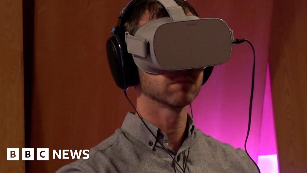 Experiencing domestic abuse through virtual reality - BBC News