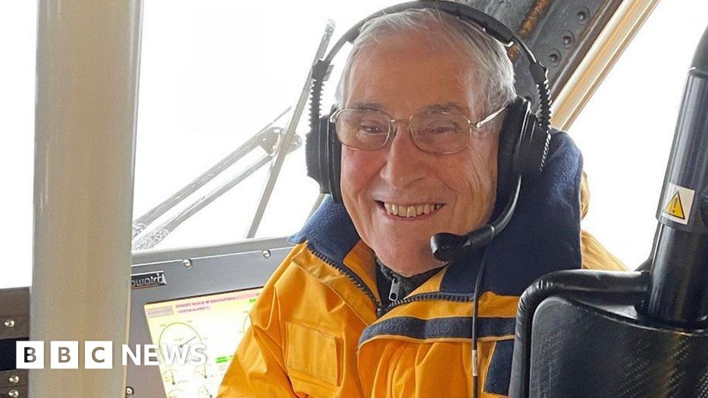 New Year Honours 2023: Norfolk lifeboatman gets British Empire Medal ...