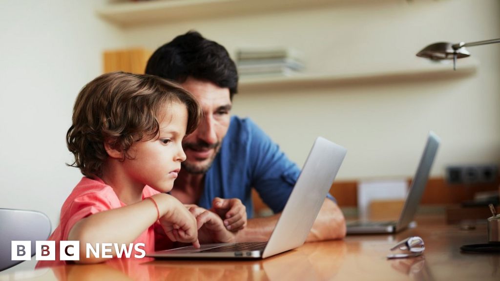 Coronavirus: Calls for free broadband resisted by internet providers