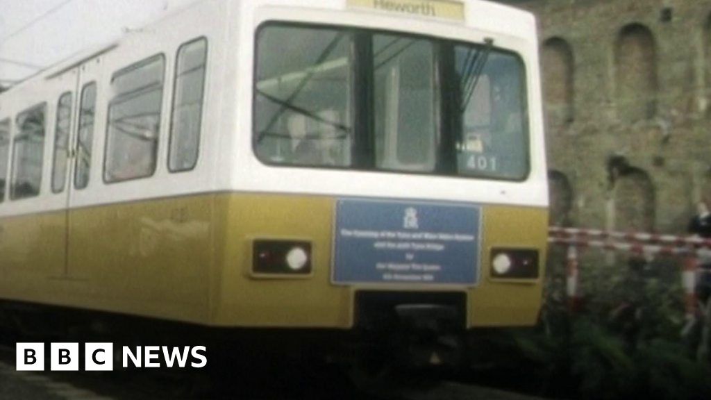 Tyne and Wear Metro celebrates 40th anniversary - BBC News