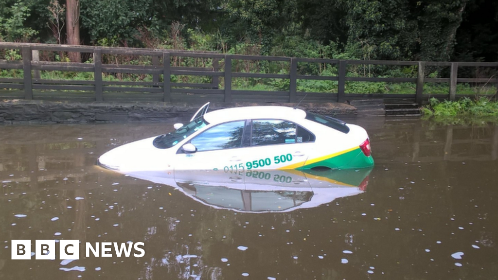 Rufford ford: Permanent closure plans face criticism - BBC News