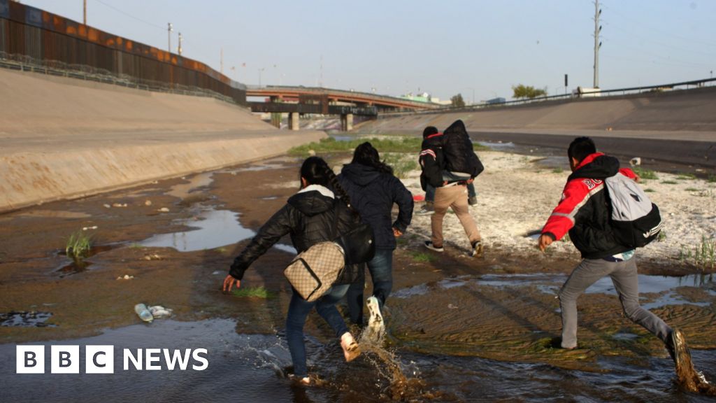US border: Sixth death of migrant child in custody - BBC News