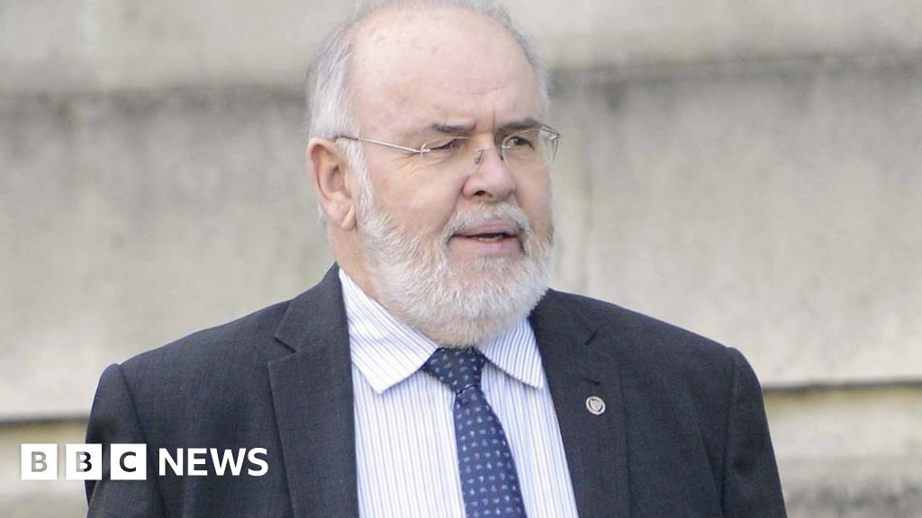 Sinn Féin MP Francie Molloy not seeking re-election Sinn Féin MP Francie Molloy not seeking re-election