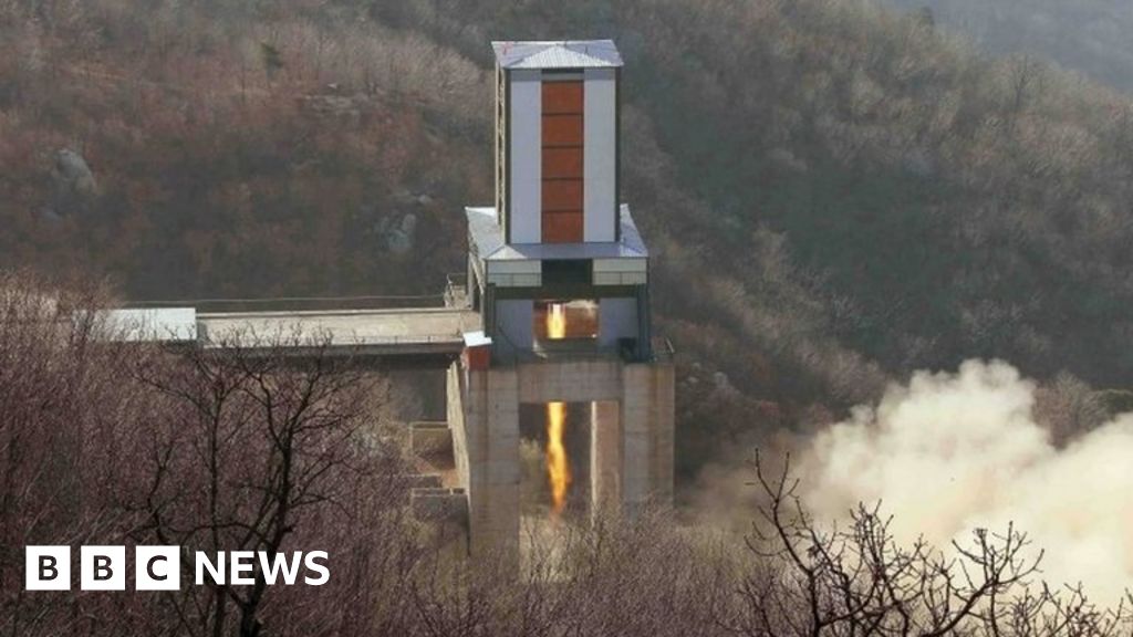 North Korea 'tests long-range missile engine' - BBC News