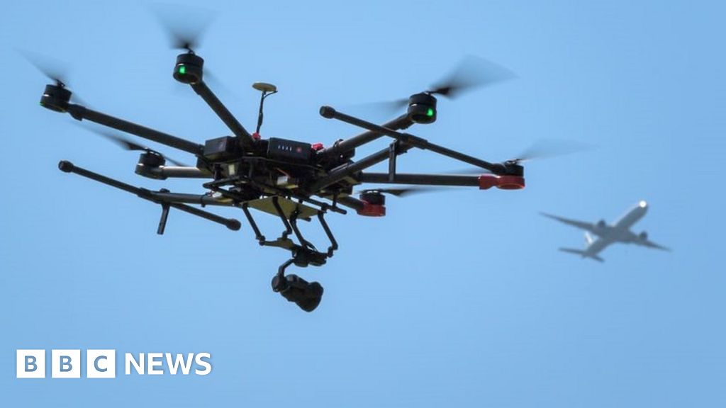 Drone-tracking system paves way for UK deliveries from air - BBC News